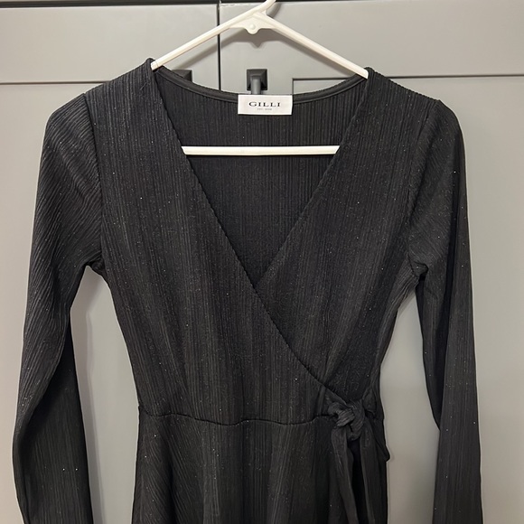 Gilli | Dresses | Gillisz Xs Black Wsparkles Faux Wrap Long Sleeve ...